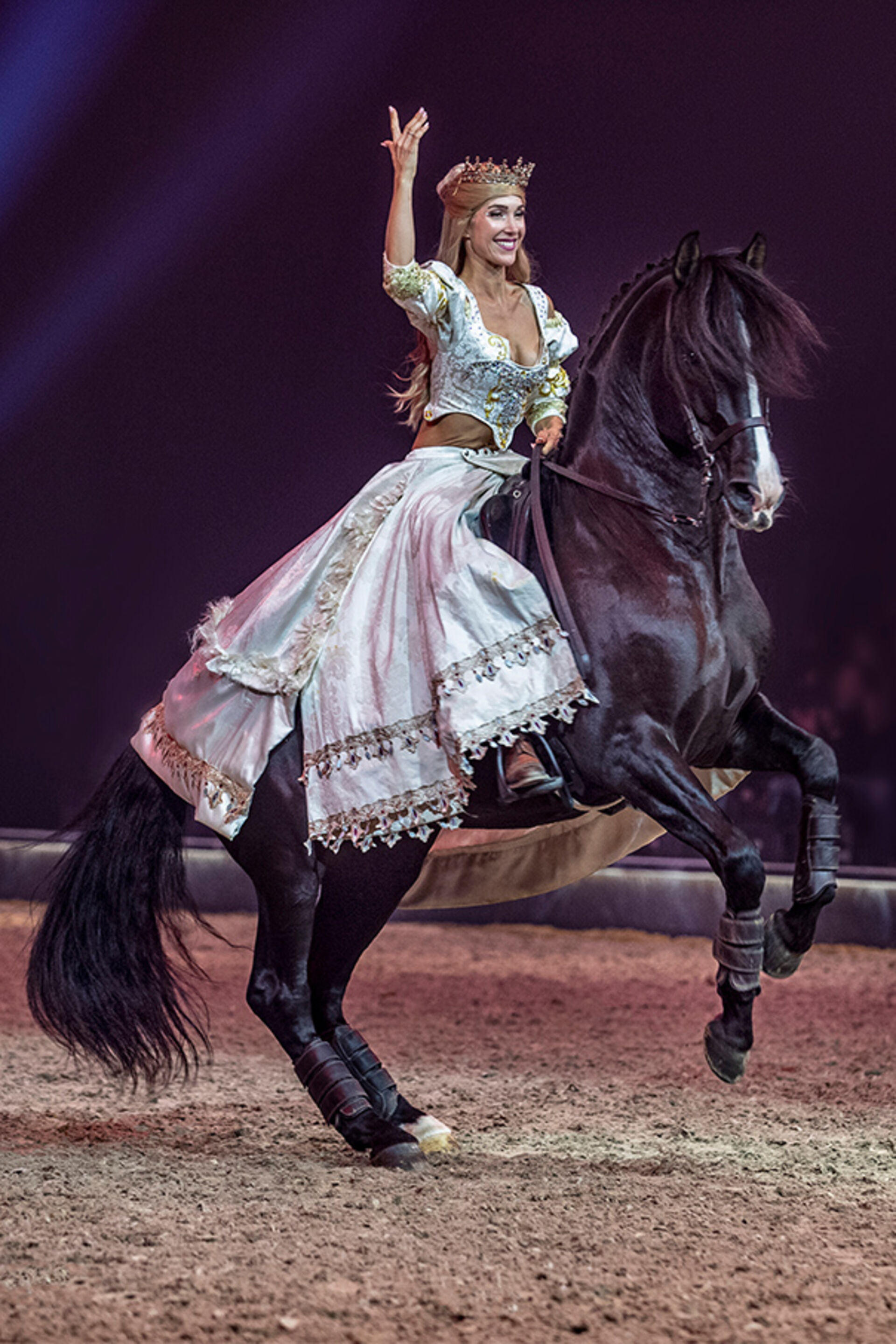 Show | CAVALLUNA - Gate to the Otherworld - Tour 2025/26